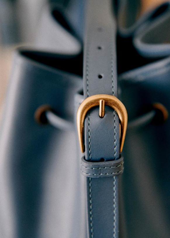 Maxi Farrow Bucket - Natural Heritage Leather - Vegetable-tanned smooth ...