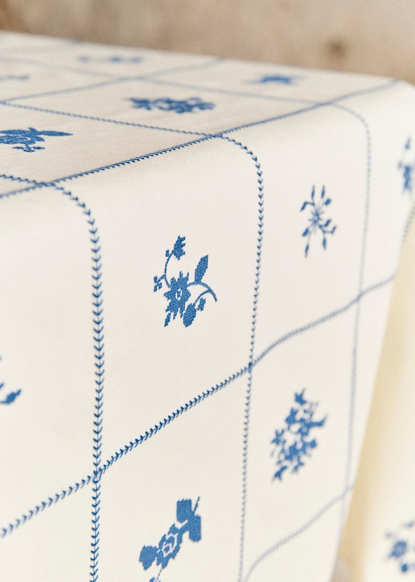 Nappe Brodée - Broderie Bleu Fond Ecru - Coton - Sézane