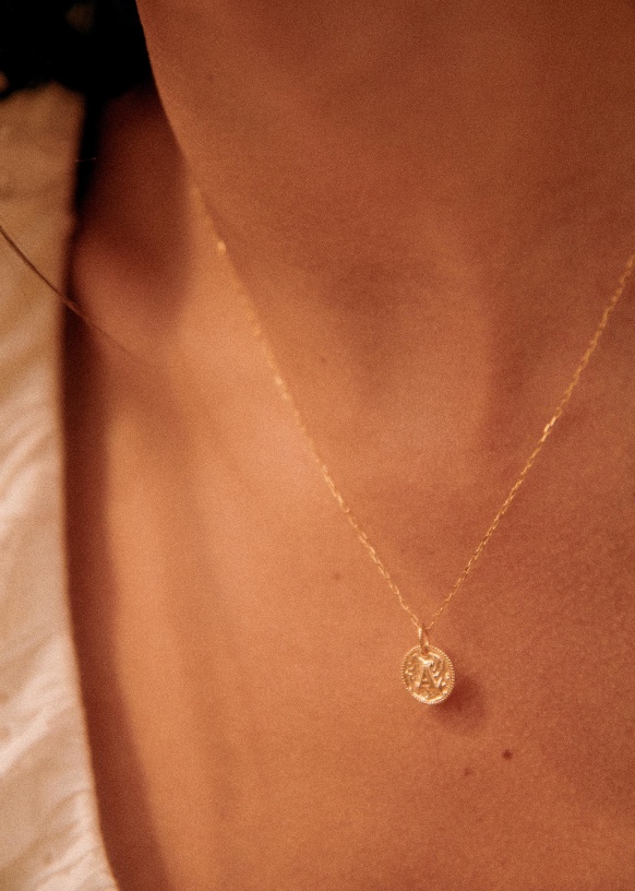 Sara Pendant - 9-carat gold - Letters A to H - Letter A - 9 Carats Gold ...