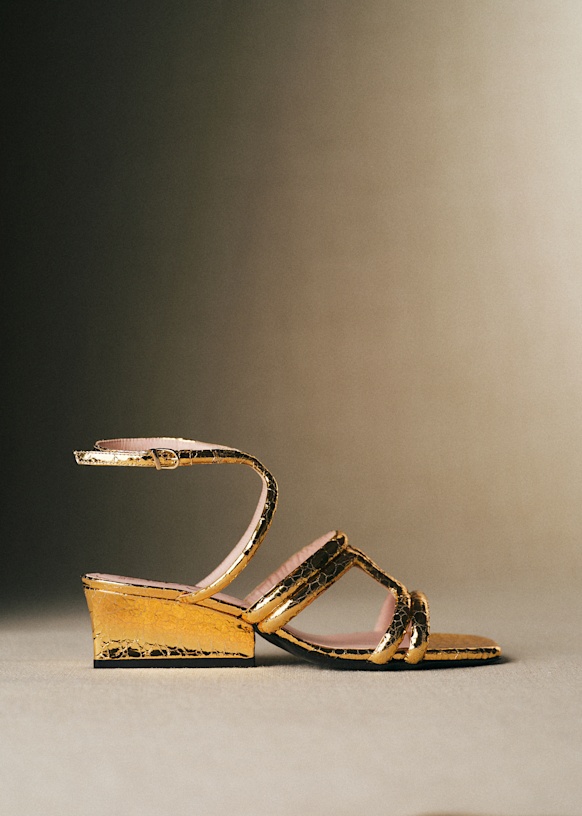 Anna Sandals - CFM Souliers x Editions Sézane - Embossed Gold ...