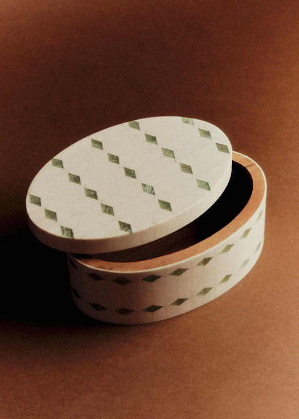 Oval Box - Ecru and Green Diamond Pattern - Wood - Octobre Éditions
