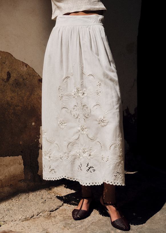 Noa Skirt - Placed Ecru Embroidery - Viscose - Sézane