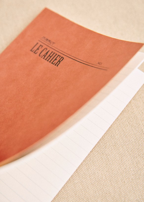 Le Cahier Rouge - O Check Design. - Red - Sézane