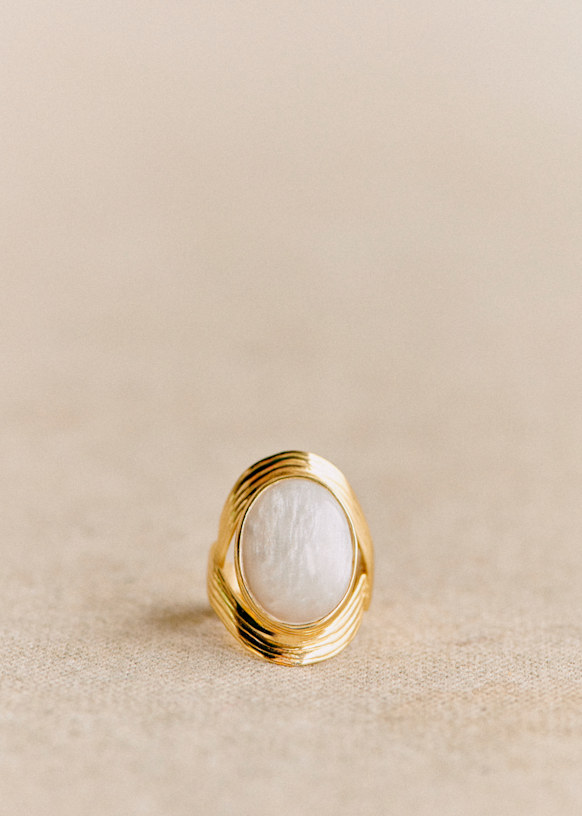 Raja Ring - Mother-of-pearl - Majority recycled brass - Sézane