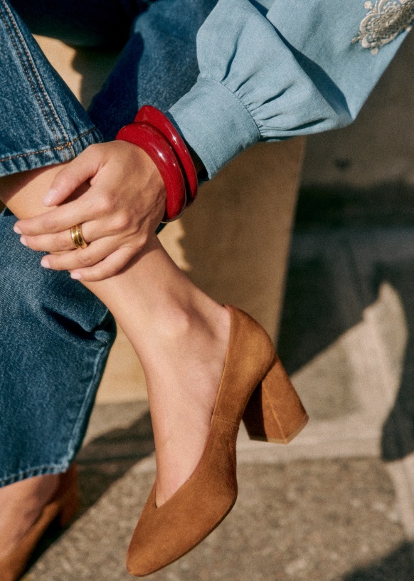 Alice heel pumps - Black - Suede goatskin leather - Sézane