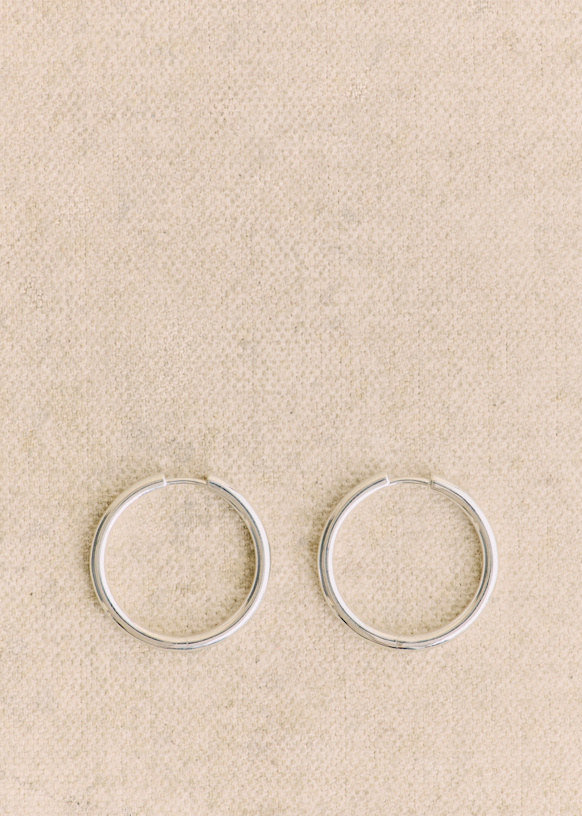 Eva Medium Hoops - Silver - Silver - Octobre Éditions