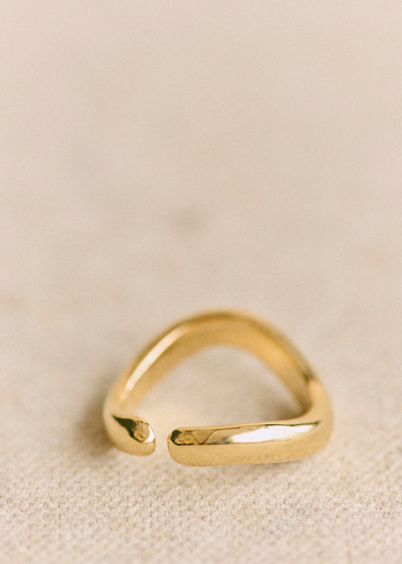 Ariane Ring - Gold - Majority recycled brass - Sézane