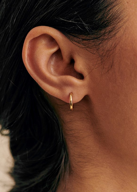 Eva Small Hoops - Gold - Majority recycled brass - Octobre Éditions