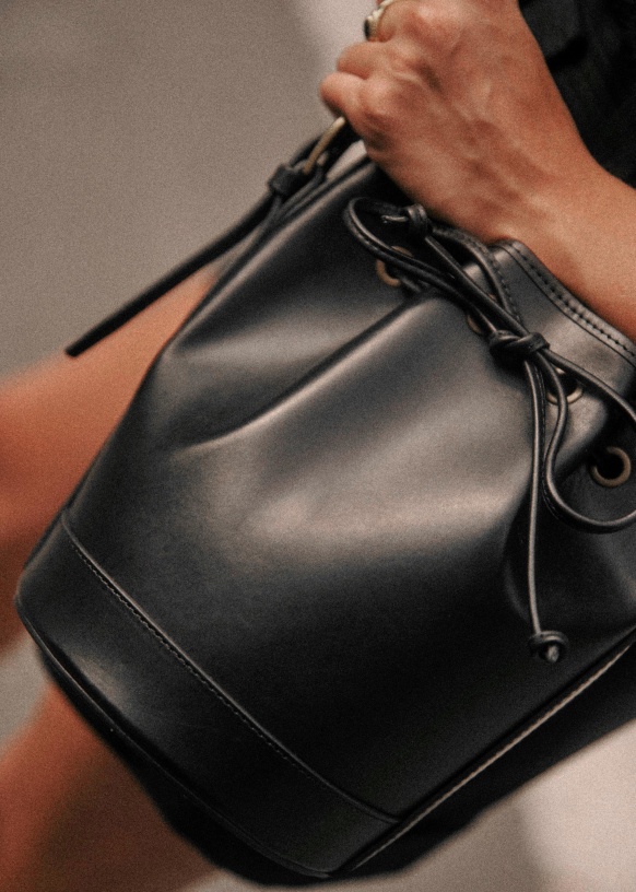 Bourse Mini Farrow - Noir Lisse Heritage - Cuir lisse bovin tannage ...