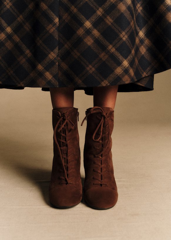 Botines Altos Leona - Moca - Piel caprina - Sézane