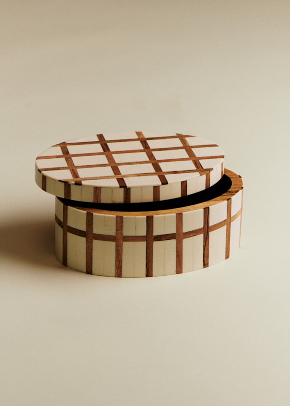 Oval Box - Ecru and Acacia Grid Pattern - Wood - Sézane