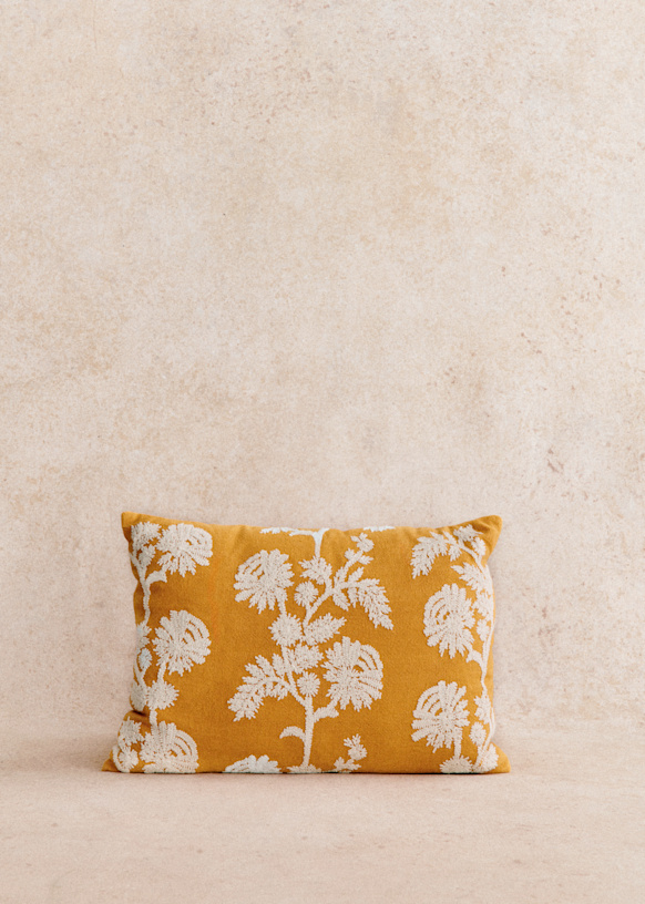 Coussin Brodé - Grand modèle - Les Arts Florissants - Ocre - Lin ...