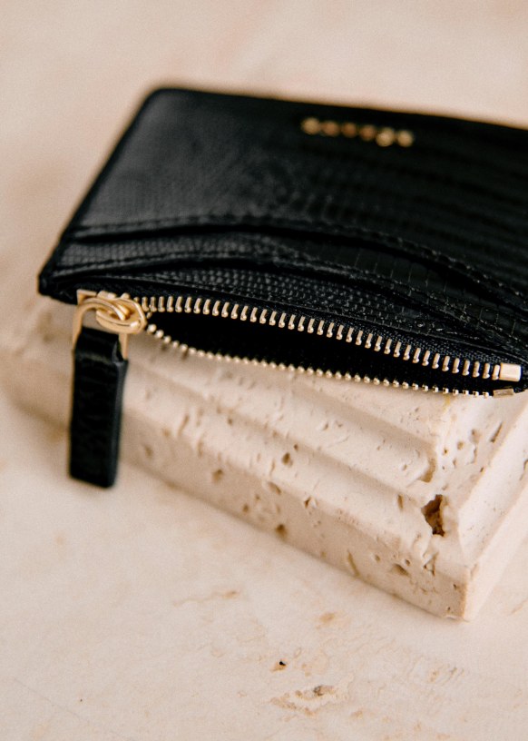 Alfredo Coin Case - Embossed black - Octobre Éditions