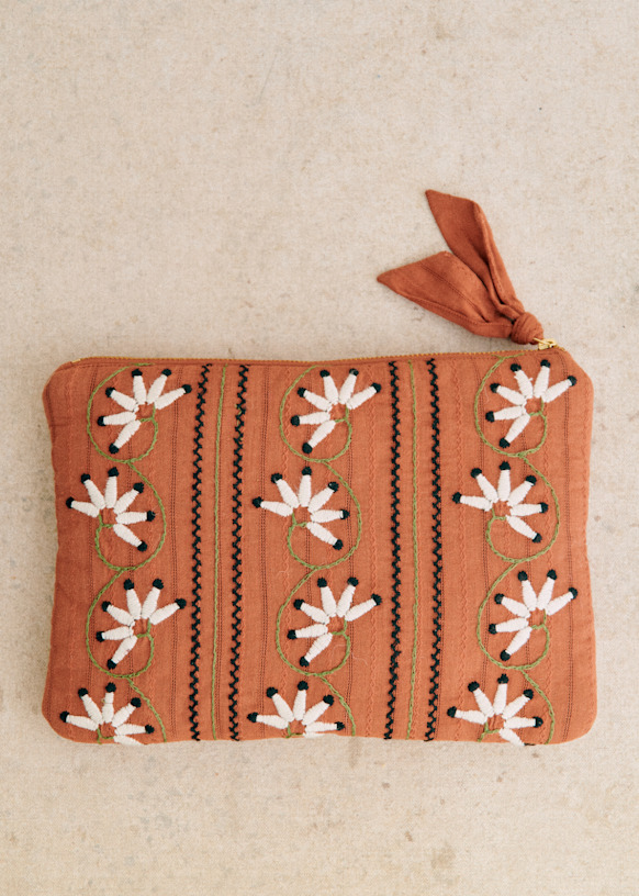 Maxi Cartera Plana - Sézane x Lucia Vergara - Bordado Clavel - Algodón ...