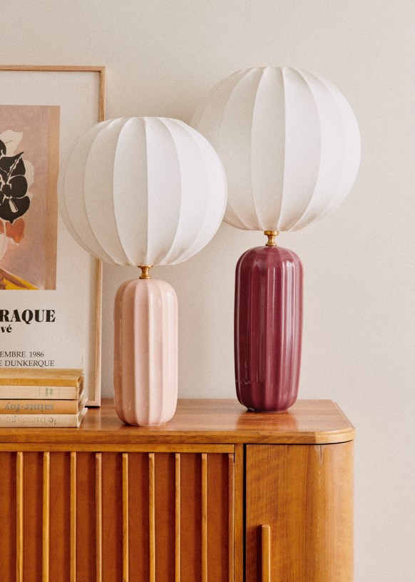 Traviata Lamp large model - Raspberry - Lampshade large model - Ecru ...