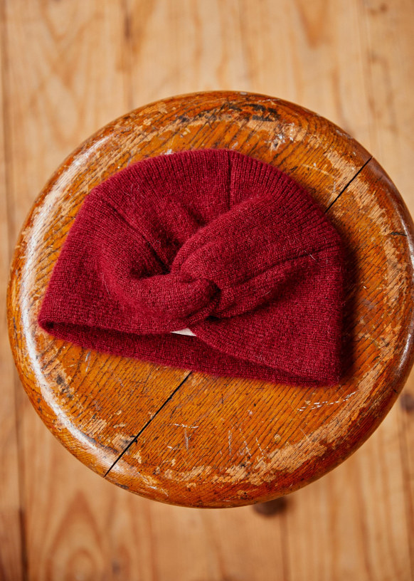 Anastasia Beanie - Black - Super kid mohair - Octobre Éditions