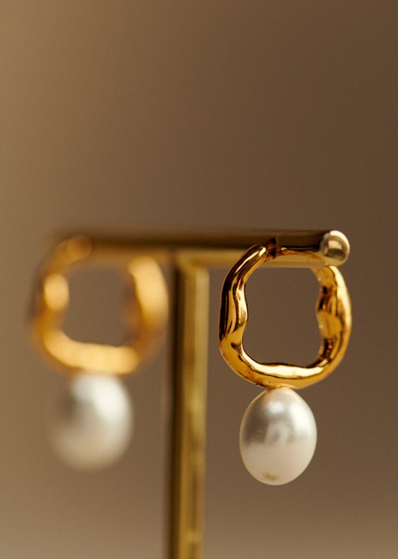 Oorbellen ringen Alice - Parelmoer - Voornamelijk gerecycled messing ...