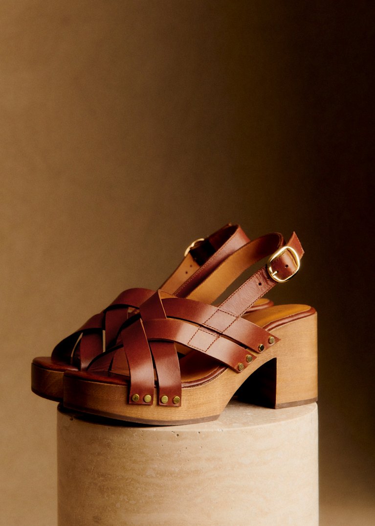 Calzature: scarpe chiuse, sabot, stivaletti, scarpe da tennis | Moda ...